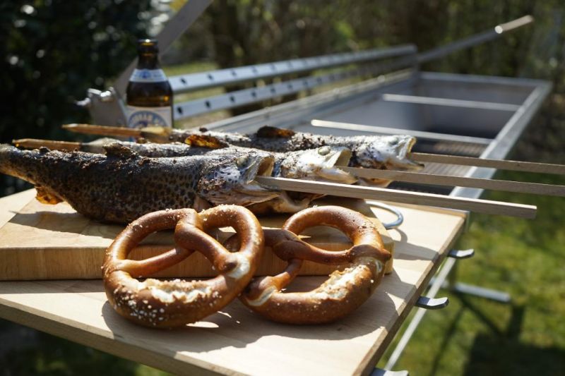 Edelstahl Steckerlfischgrill – Profi Grill für Gastronomie, Events ...